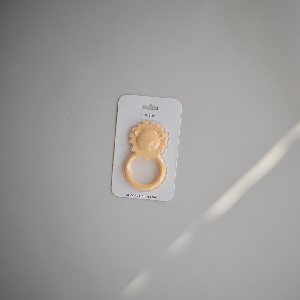 Mushie Teether Lion Soft Yellow | Tiny Sprout